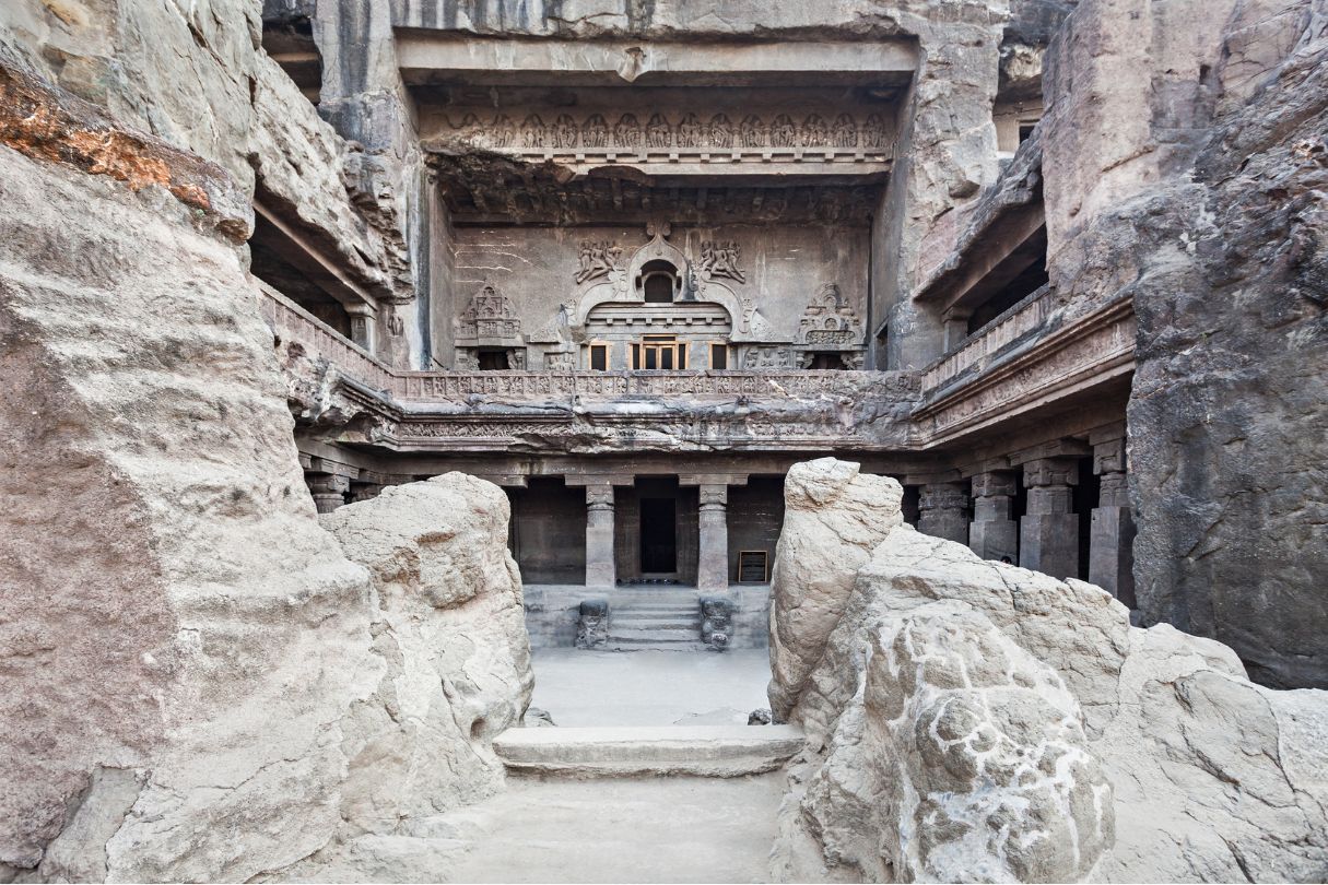 Ellora & Ajanta Caves: Guide to Visiting India’s Largest Cave Temples ...