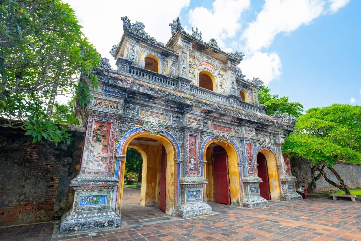 Hue Citadel: Complete Guide to Vietnam's Imperial City (2026)