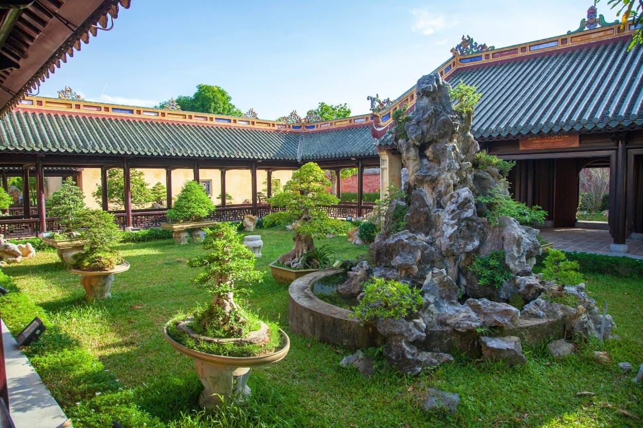 Hue Citadel: Complete Guide to Vietnam's Imperial City (2026)