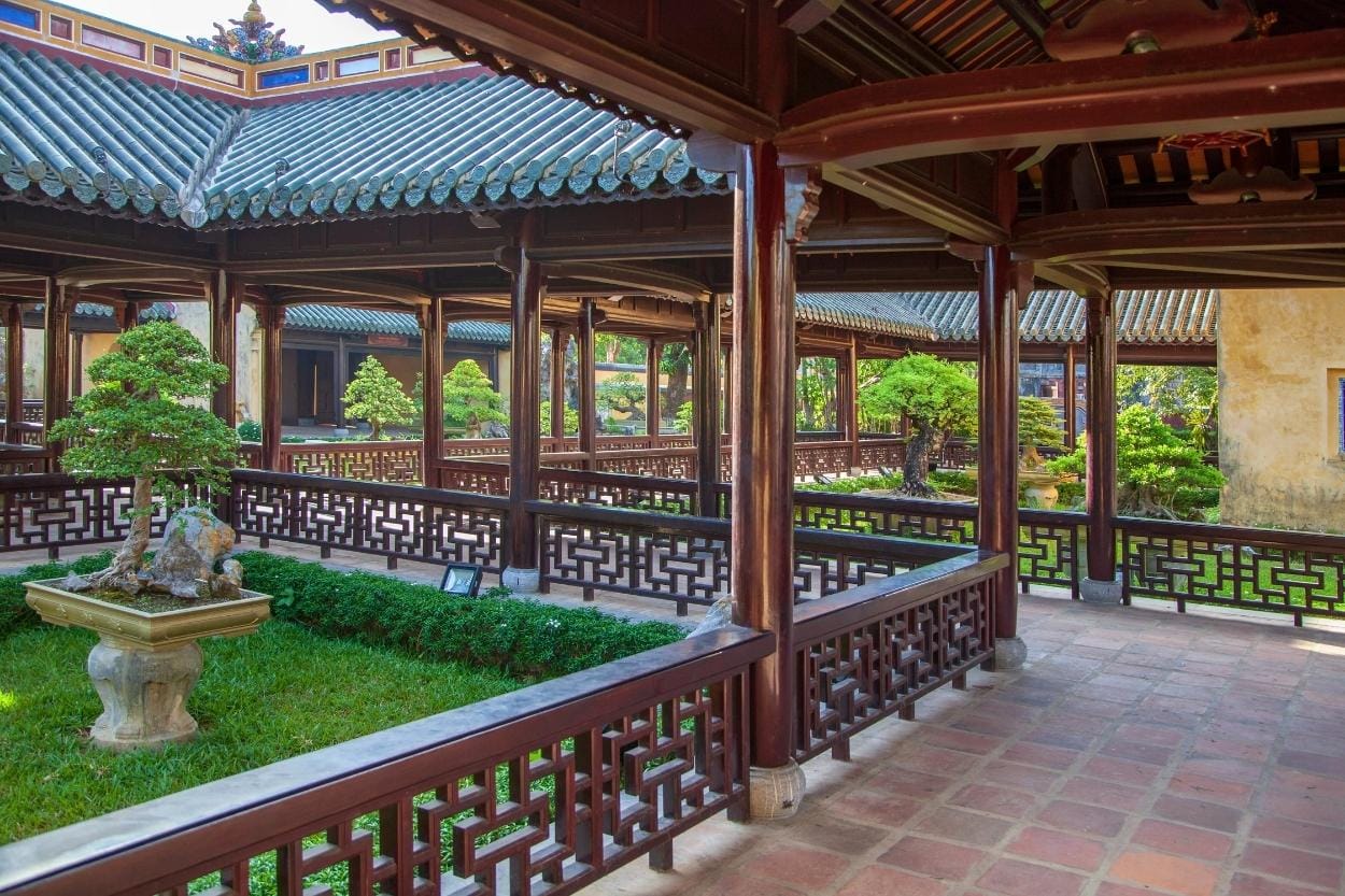 Hue Citadel: Complete Guide to Vietnam's Imperial City (2026)