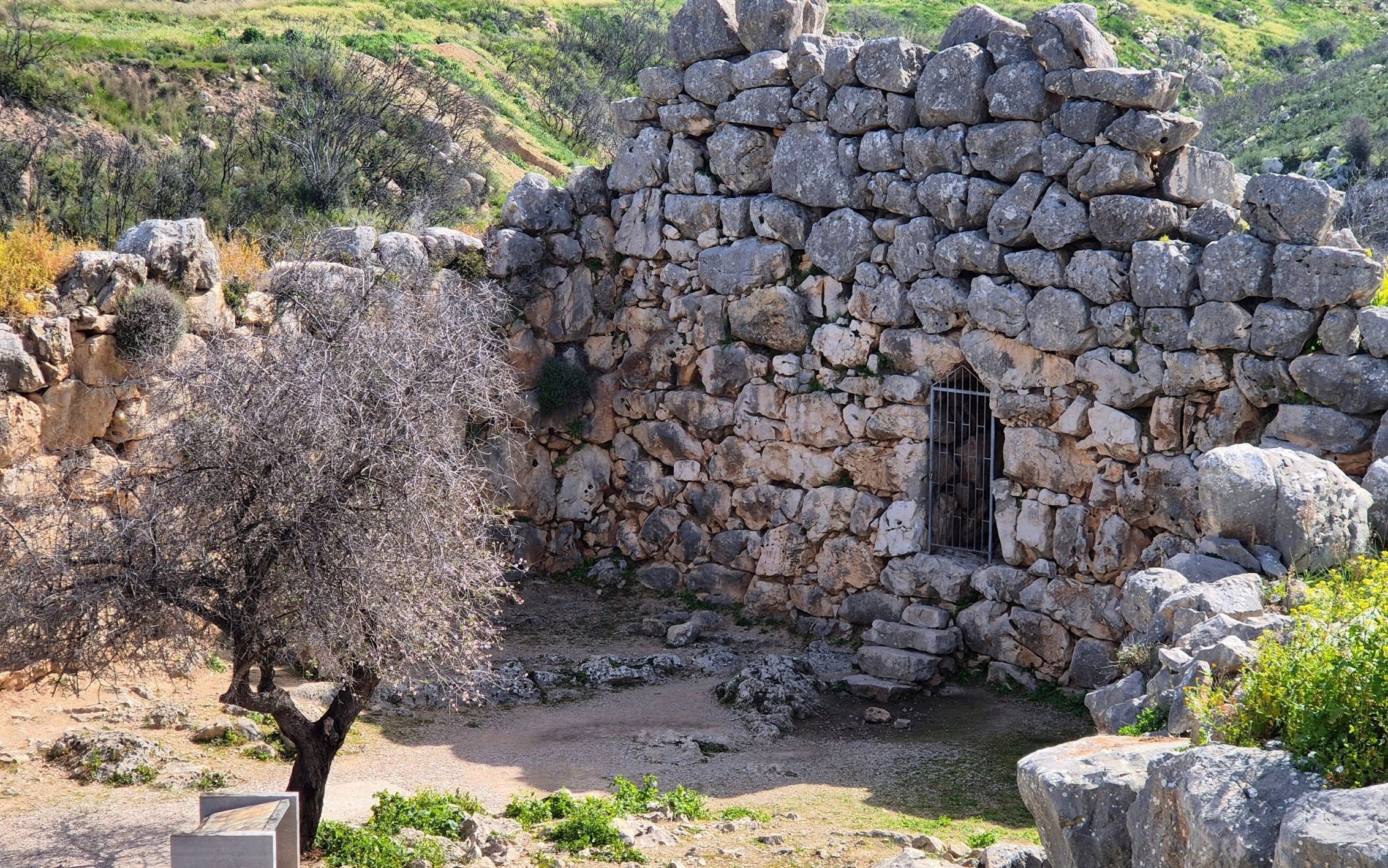 Mycenae Archaeological Site: Complete Guide to Visiting (2026)