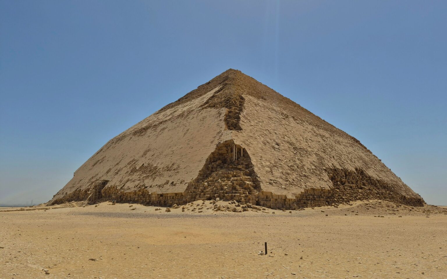 Dahshur Pyramids: Complete Guide to Visiting the Red & Bent Pyramids (2026)