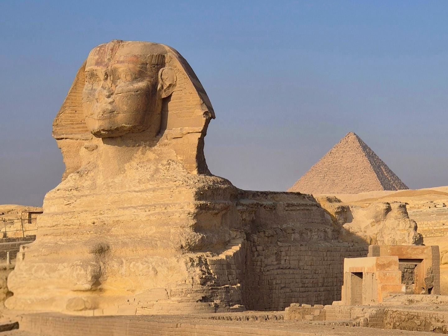 Giza Pyramids: Complete Guide to Visiting the Plateau (2026)