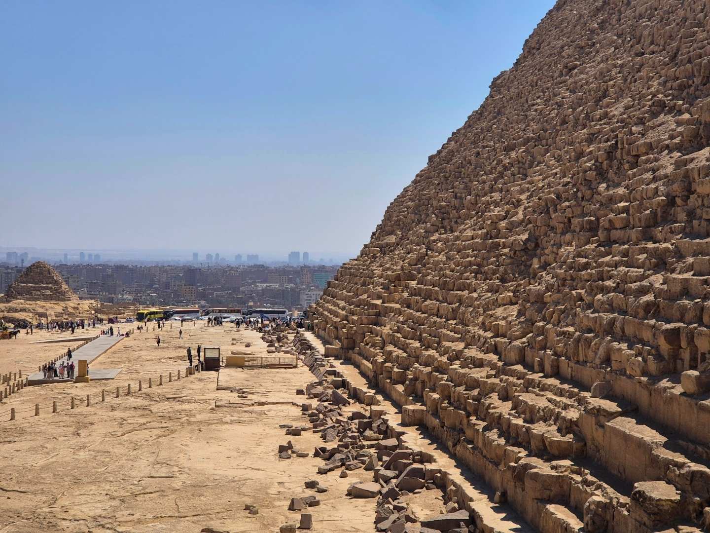 Giza Pyramids: Complete Guide to Visiting the Plateau (2026)