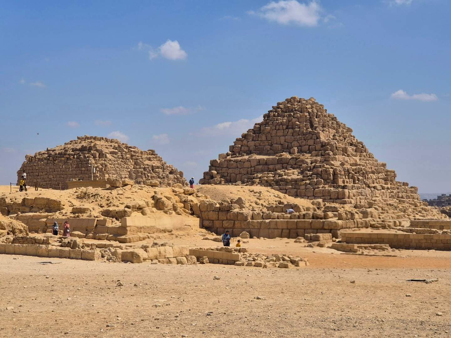Giza Pyramids: Complete Guide to Visiting the Plateau (2026)