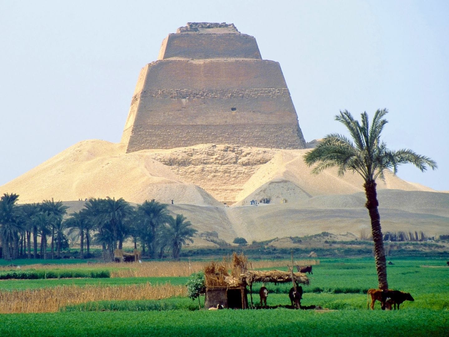 Egypt Pyramids Guide: How to Visit, Which You Can Enter & What to ...